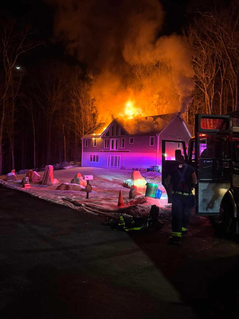 2-alarm blaze destroys home in Rockland County, draws massive response