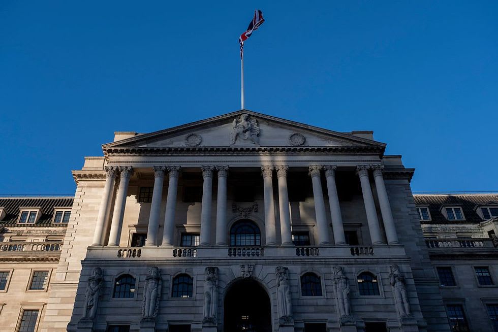 Bank of England issues warning as US interest rate cuts could fuel UK ...