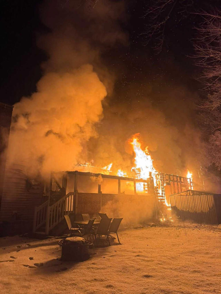1 hospitalized following CT garage fire