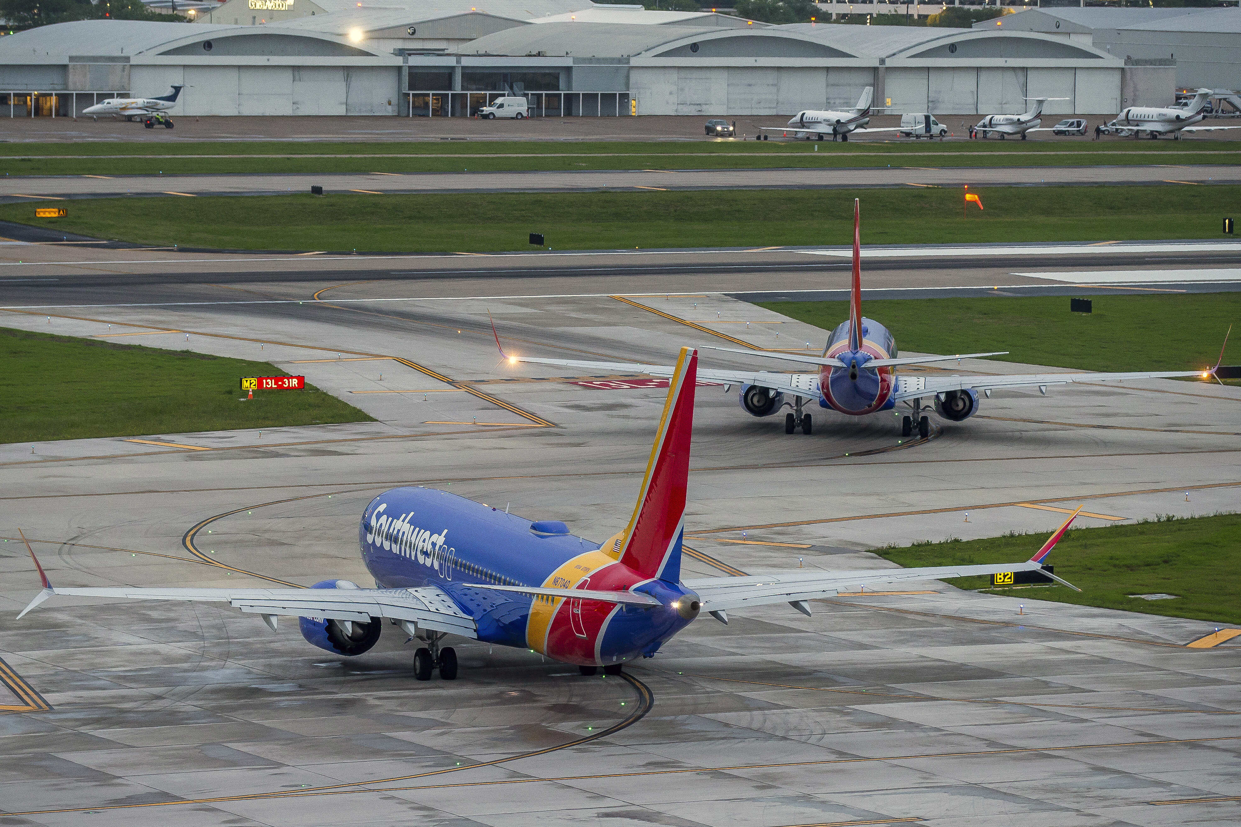 More than 1,000 flights canceled at Dallas Fort Worth International ...