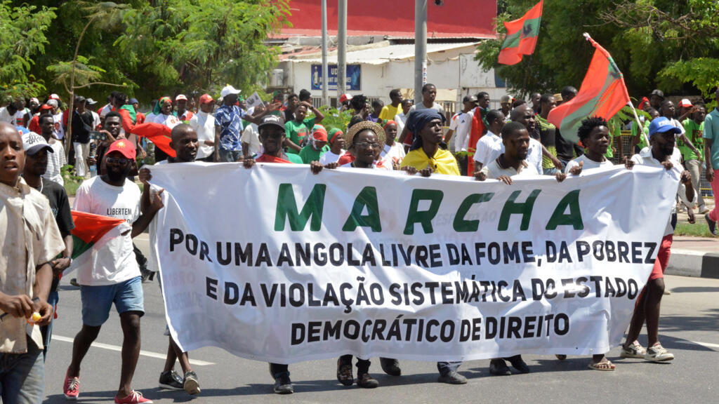 Angola: Lei das ONG constitui violação do direito à liberdade de associação