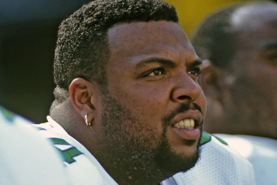 Ex-NFL player found dead in homeless encampment; homicide investigation ...
