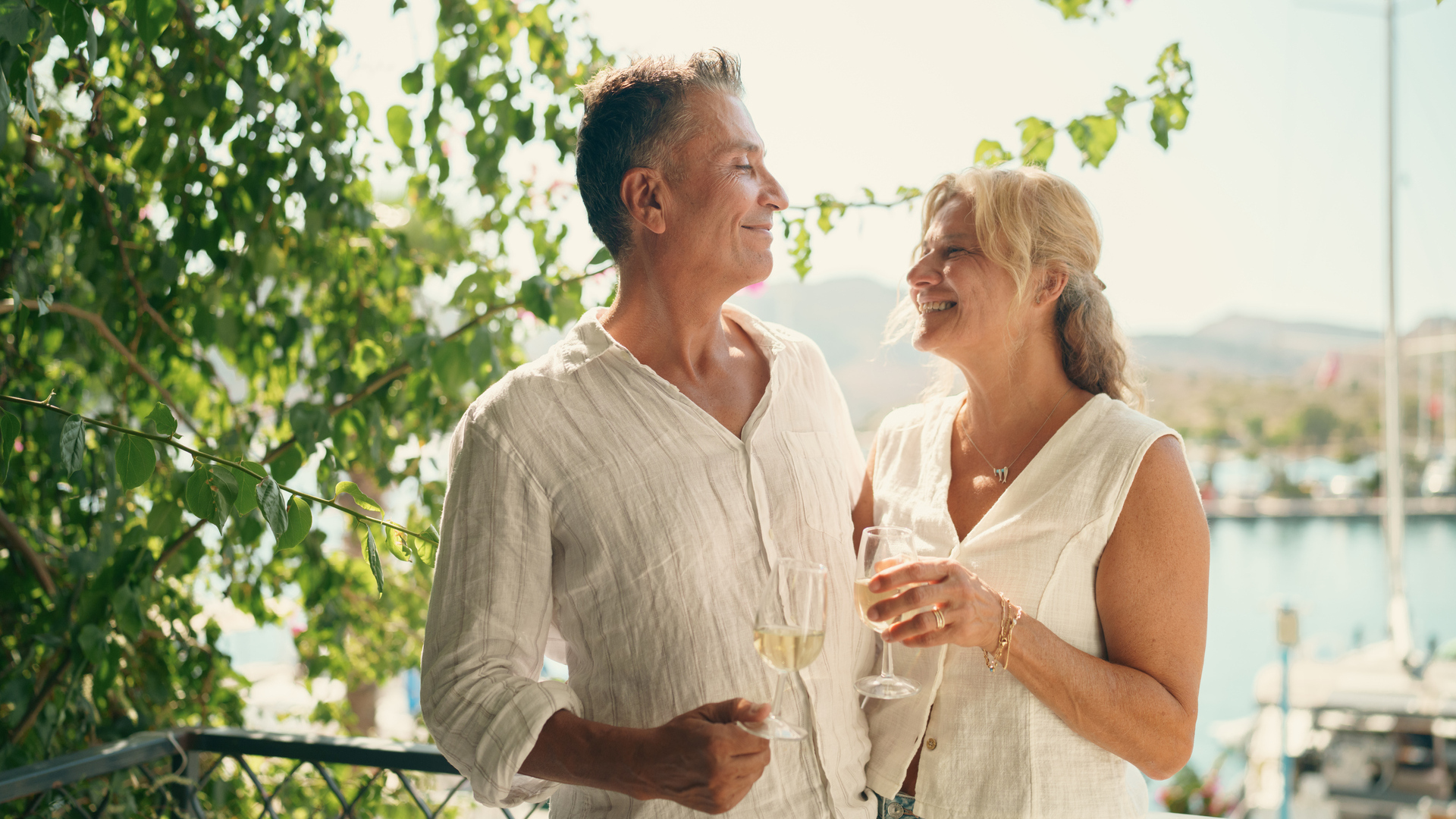 How much snowbird retirees spend monthly living between two homes