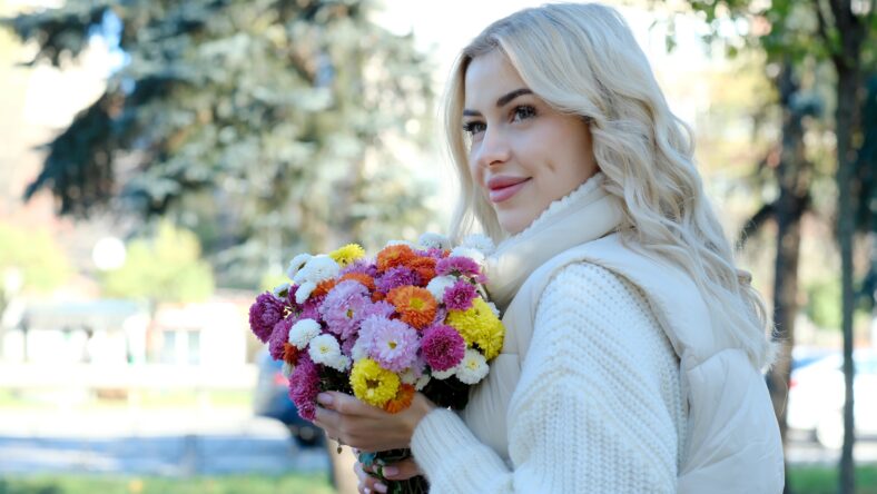 She went on two dates with a guy and already is looking to move in with ...