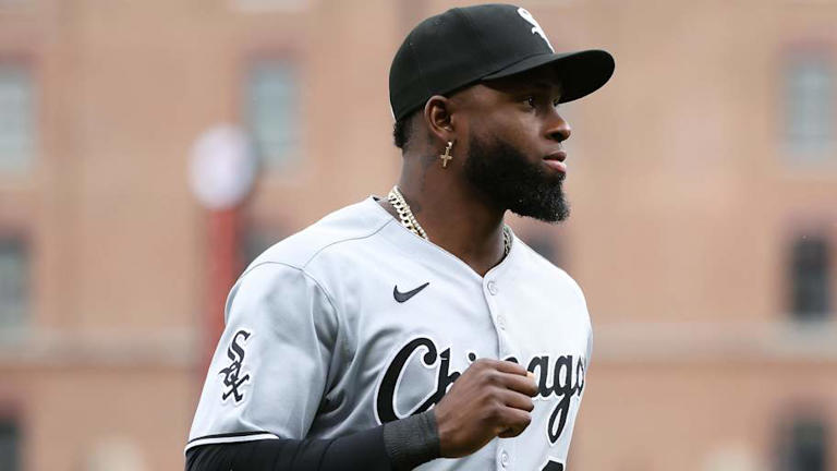 Luis Robert Jr. bids farewell to White Sox after trade