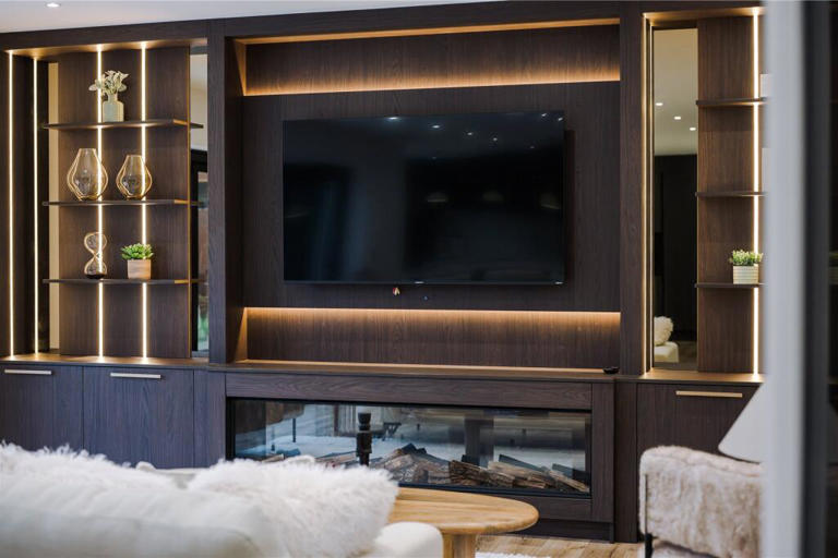 19 amazing pictures of this stunning 4‑bed Staining family home with ...