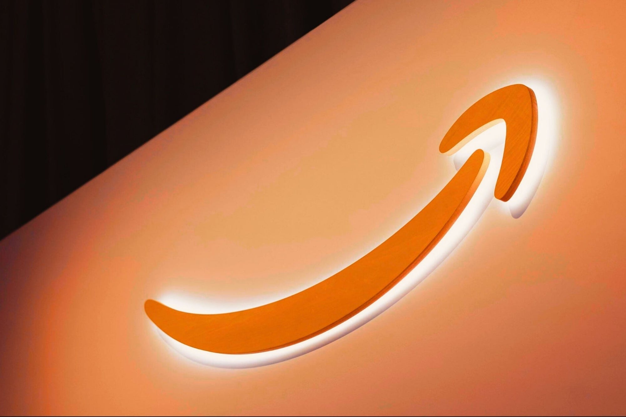 Amazon is cutting 30,000 corporate jobs — and a big wave starts next week