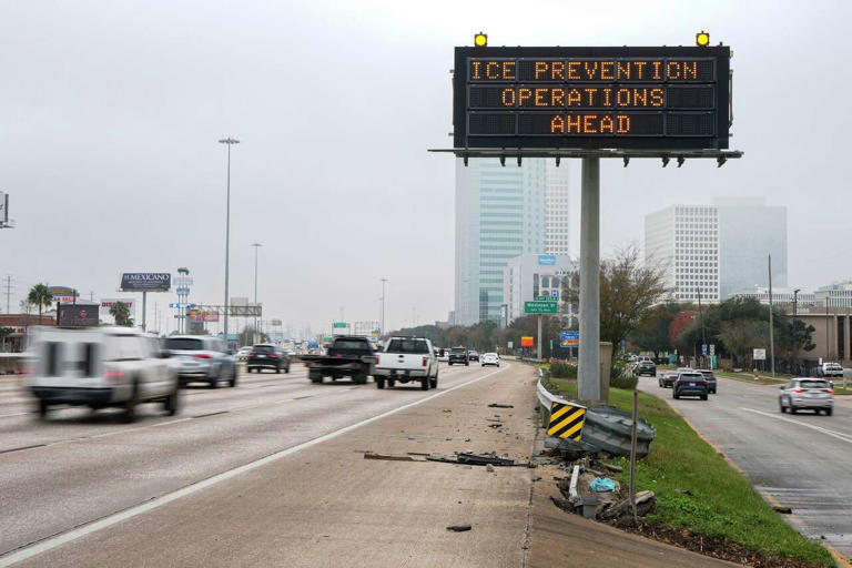 Texas winter storm live updates: Latest on Houston power outages, road ...
