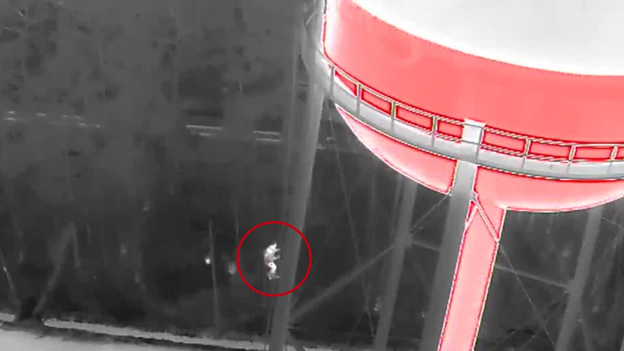 Man who climbed Pearl River water tower wanted to watch sunset, sing songs