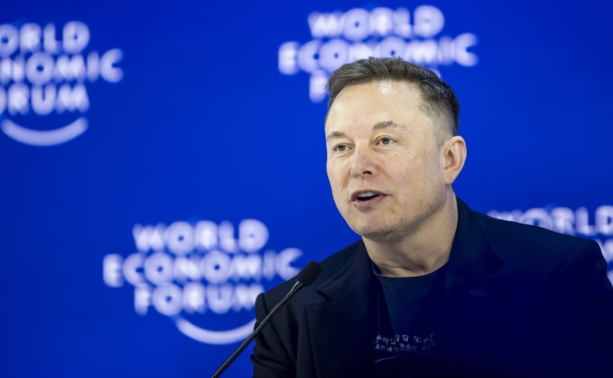 Elon Musk acapara la atención en Davos, mientras pobreza, desigualdad y ...