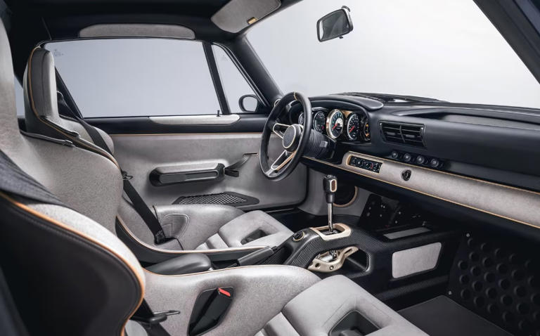 Singer Sorcerer: la Porsche 911 turbo da 700 CV