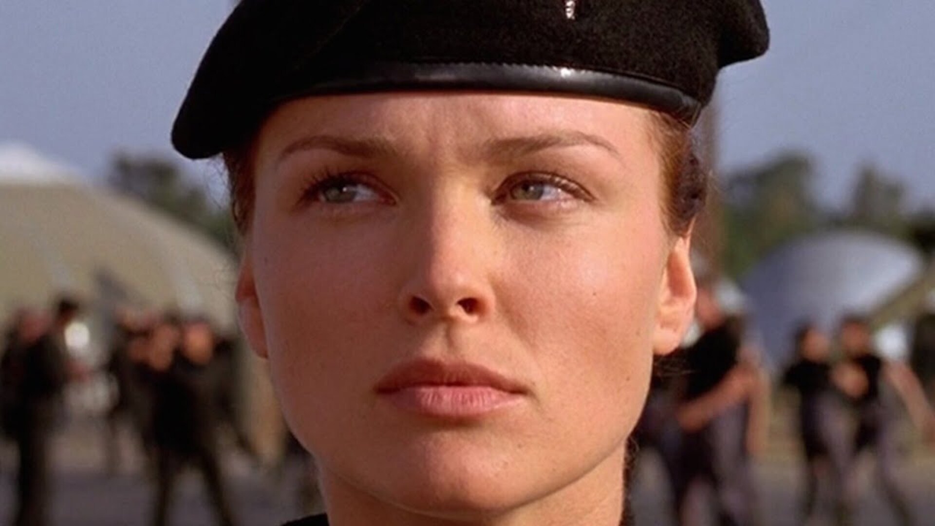 The most pause-worthy moments in Starship Troopers