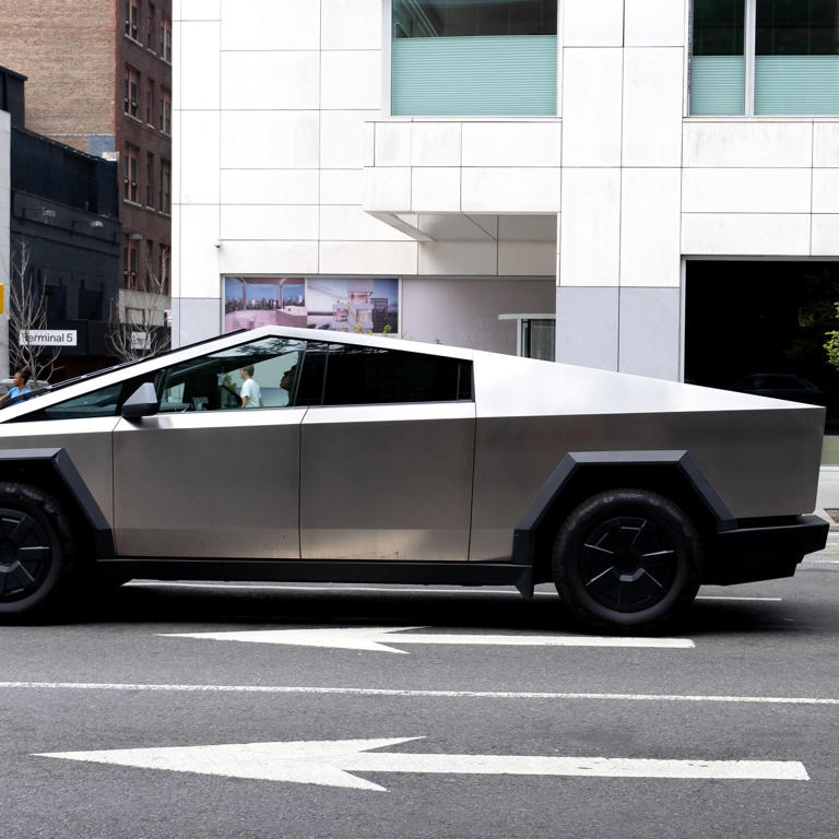 Tesla Cybertruck sales plunged 48% in in 2025
