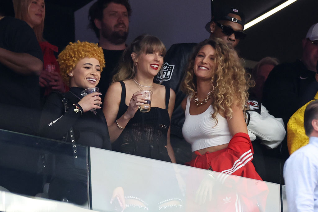 Inside Travis Kelce's intervention in Taylor Swift and Blake Lively's ...
