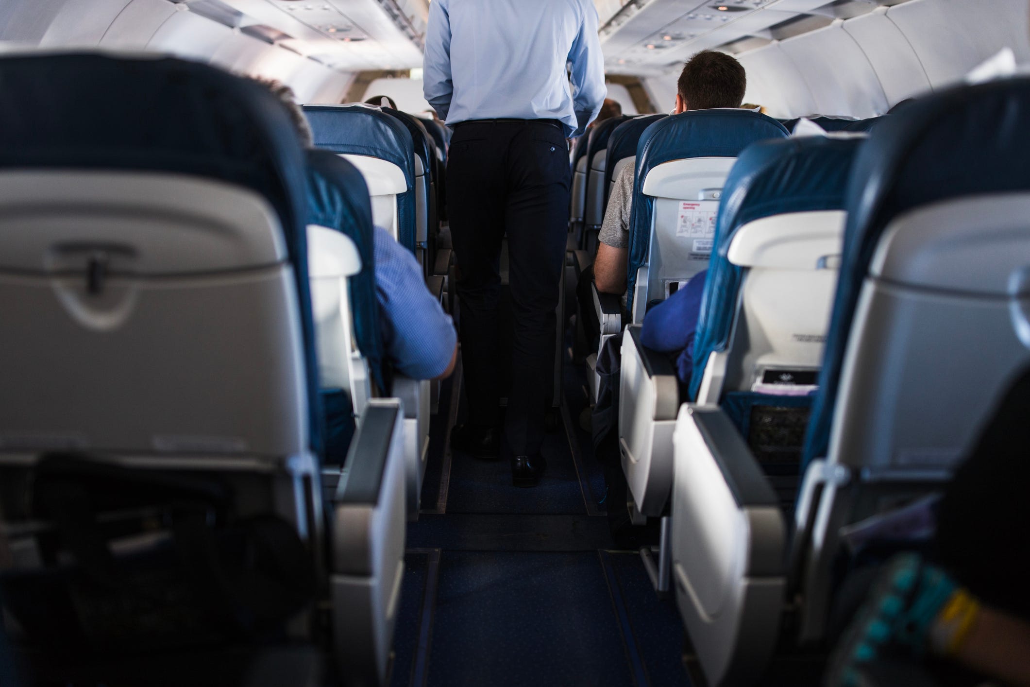 Ex-flight attendant accused of posing as pilot to get free flights