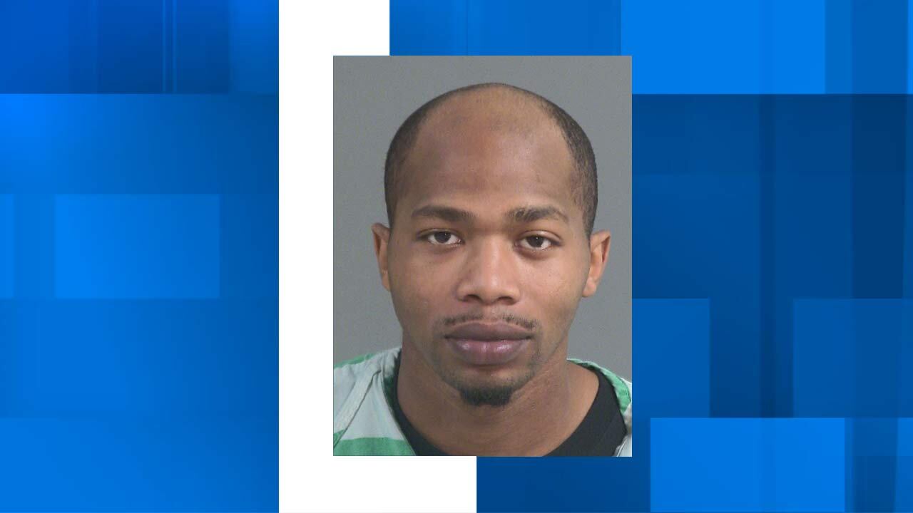 Charleston police arrest man after investigation leads to drug charges