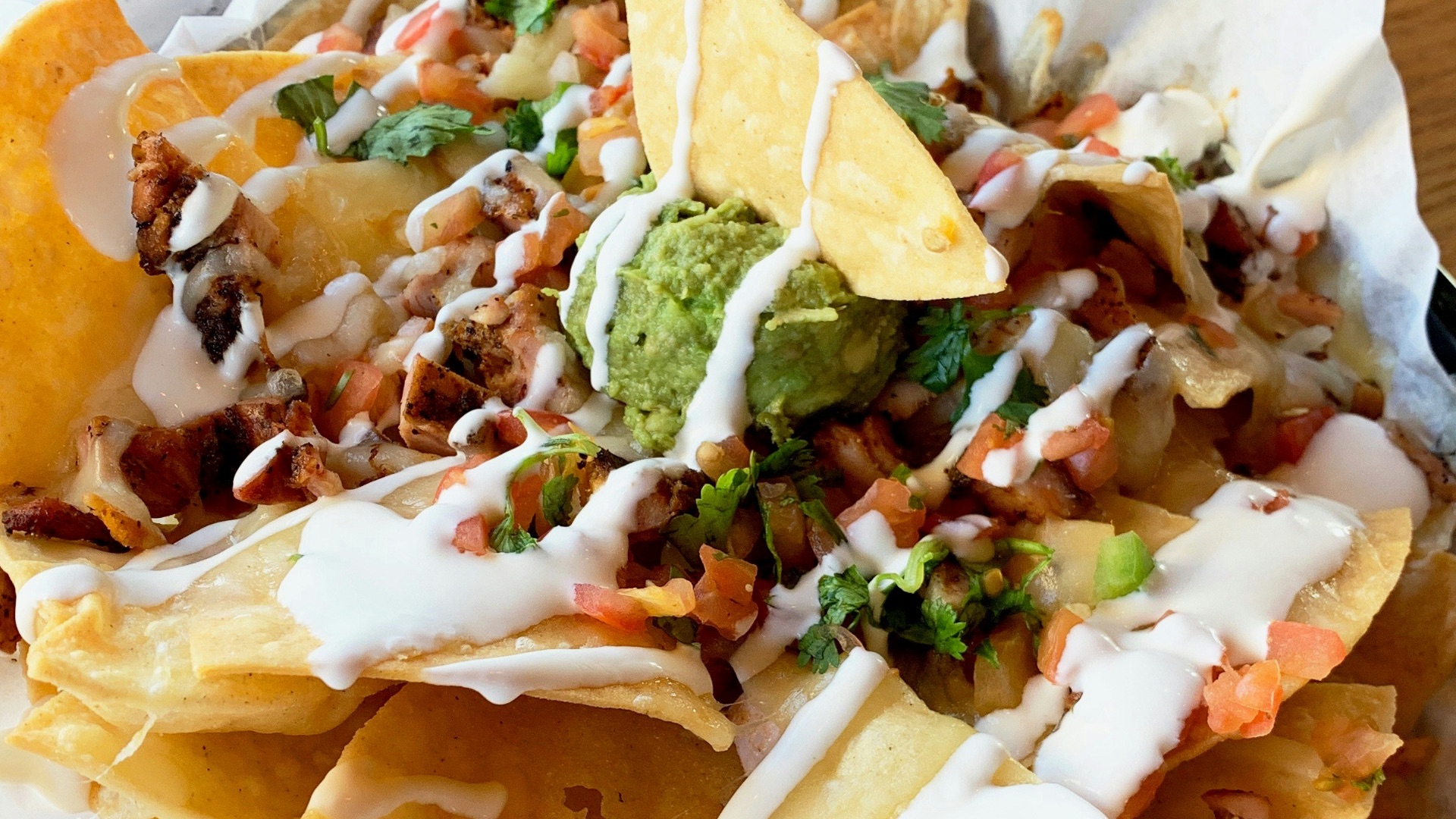 10 menu items to avoid ordering at restaurants & 10 to order instead