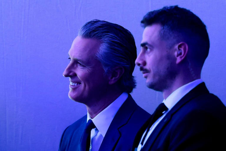 Fervid foes Trump and Gavin Newsom were 'palling around' backstage at ...