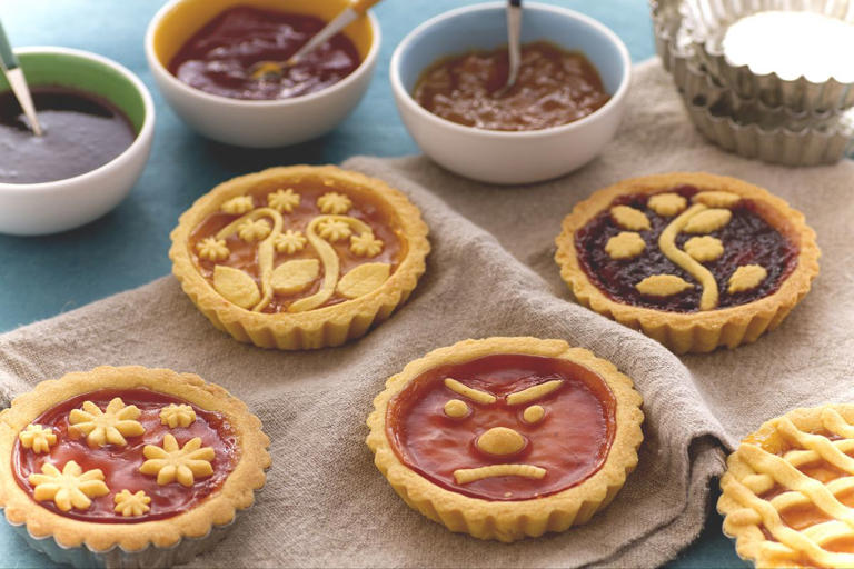 Jam tarts