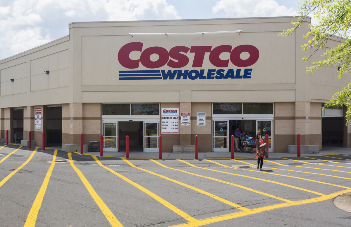 USDA flags salmonella concerns at Costco's $4.99 rotisserie chicken ...