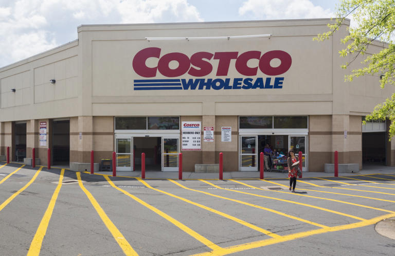 USDA flags salmonella concerns at Costco's $4.99 rotisserie chicken ...