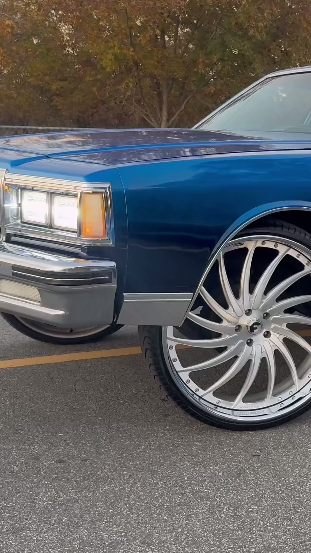 Candy blue Chevy box on 26’s Forgiatos