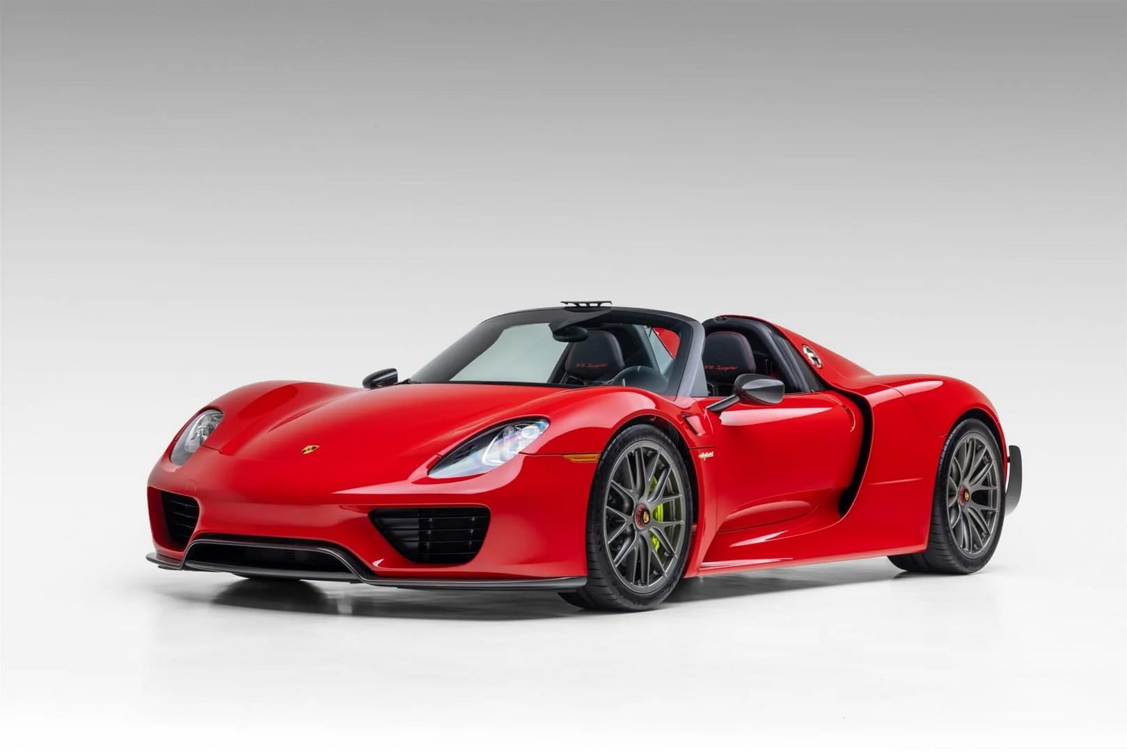 Guards red Porsche 918 Spyder Weissach package sells for $3.2 million