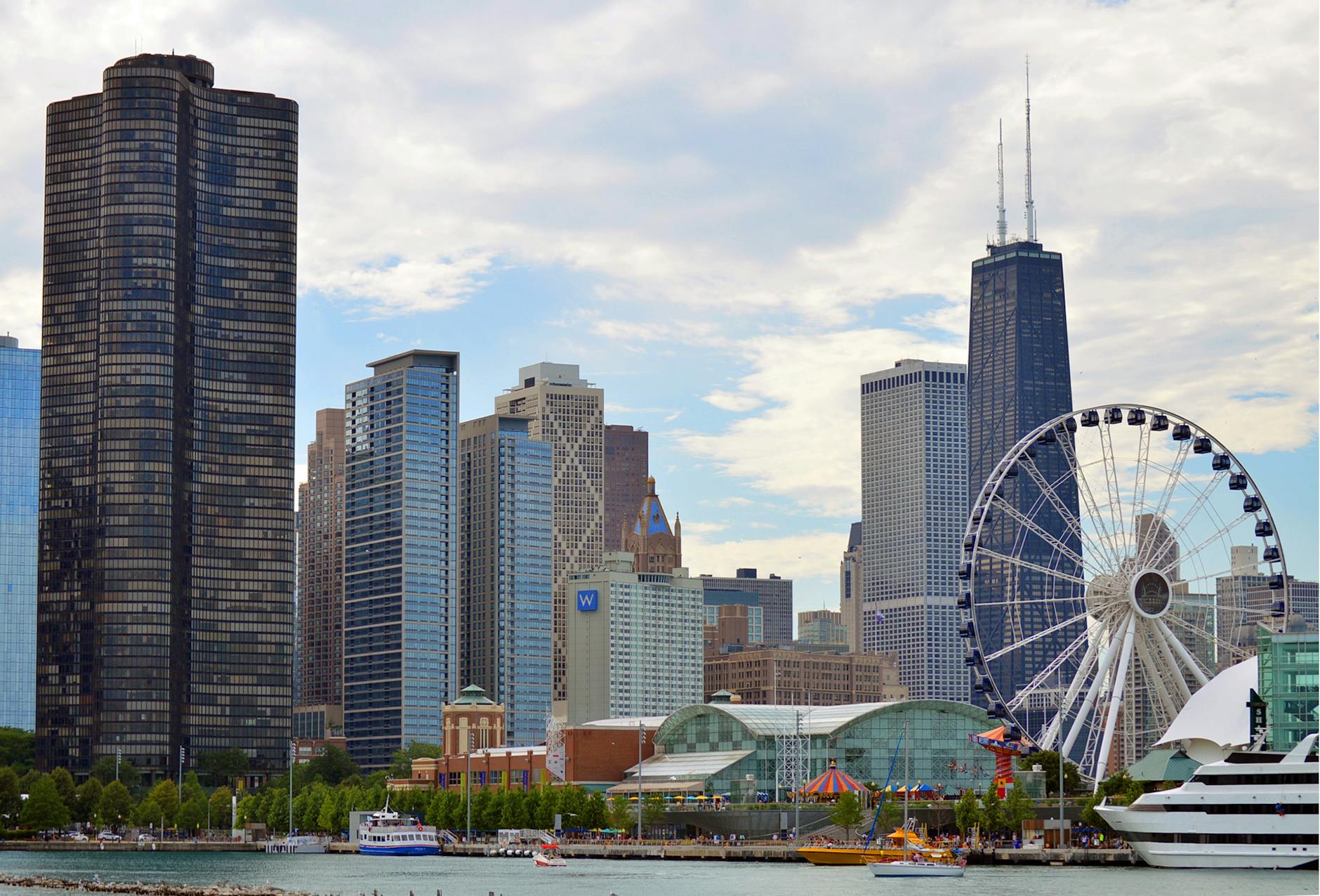 Top family-friendly neighborhoods and suburbs in Chicago, IL