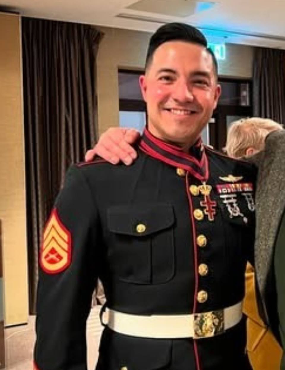 Decorated Marine vet gunned down during Facebook Marketplace sale sent heartbreaking final text ...