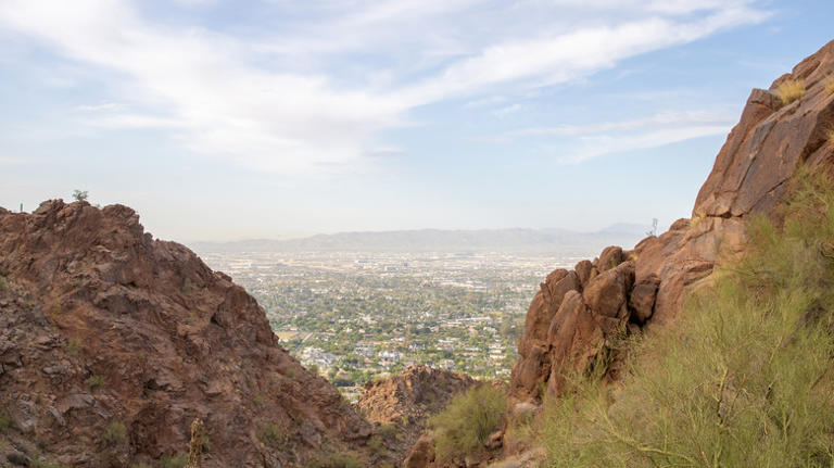 Phoenix's lovely mountain village has shopping, culture, and some of ...