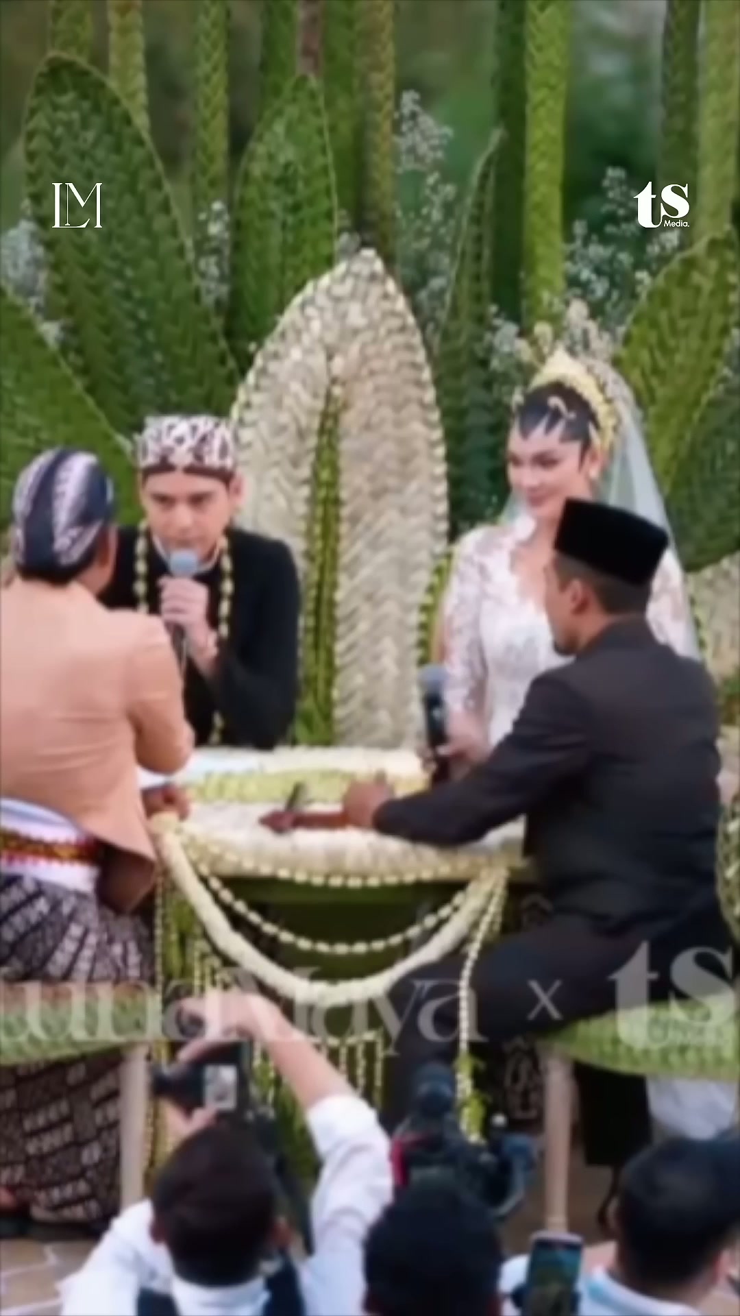 Momen akad nikah Luna Maya & Maxime Bouttier