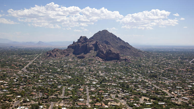 Phoenix's lovely mountain village has shopping, culture, and some of ...