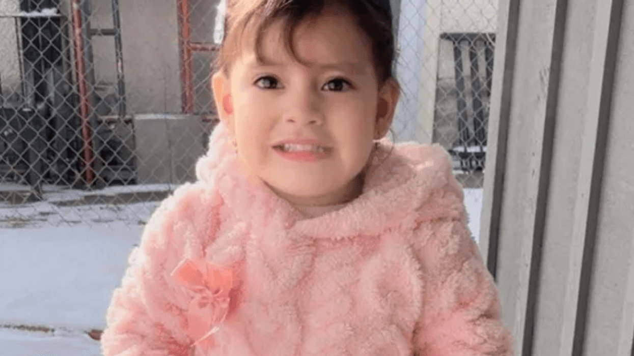 ICE detains 2-year-old and father in Minneapolis, sparking outrage over ...