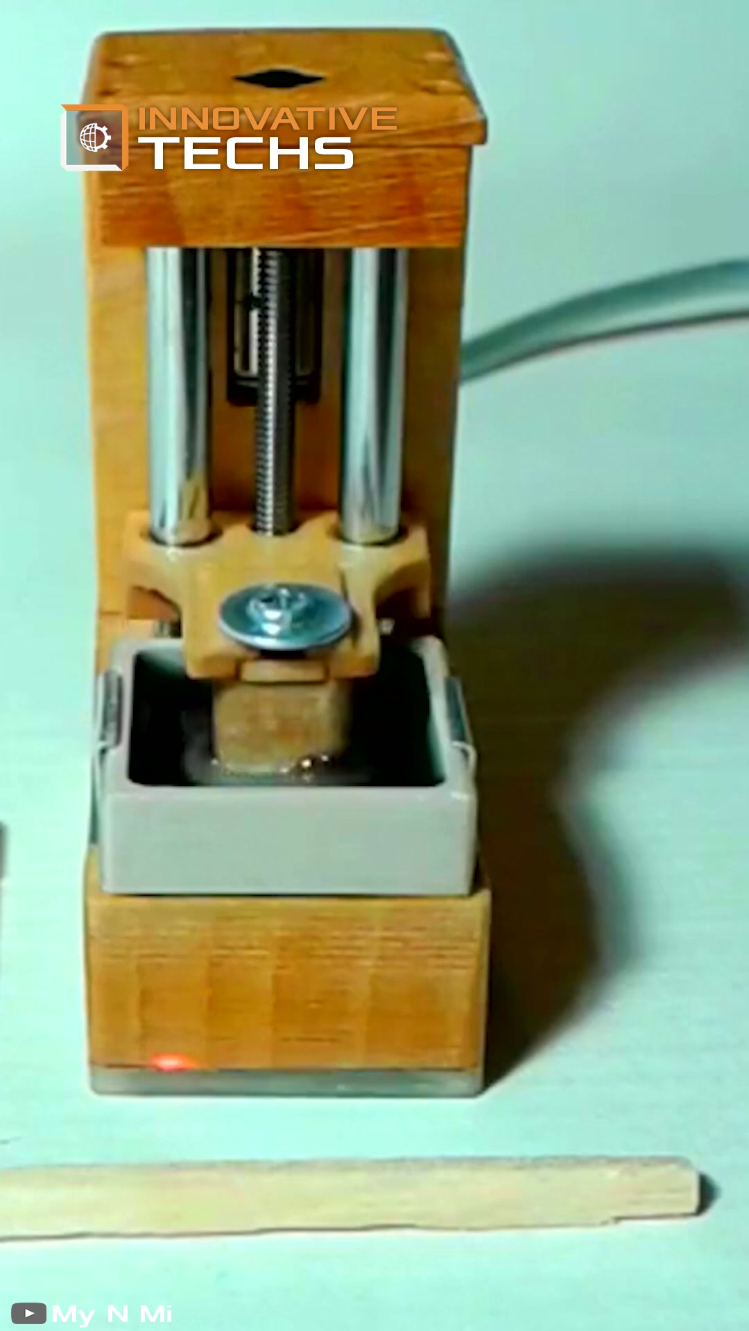 World's smallest 3D printer in action! Incredible miniature prints with SLA technology