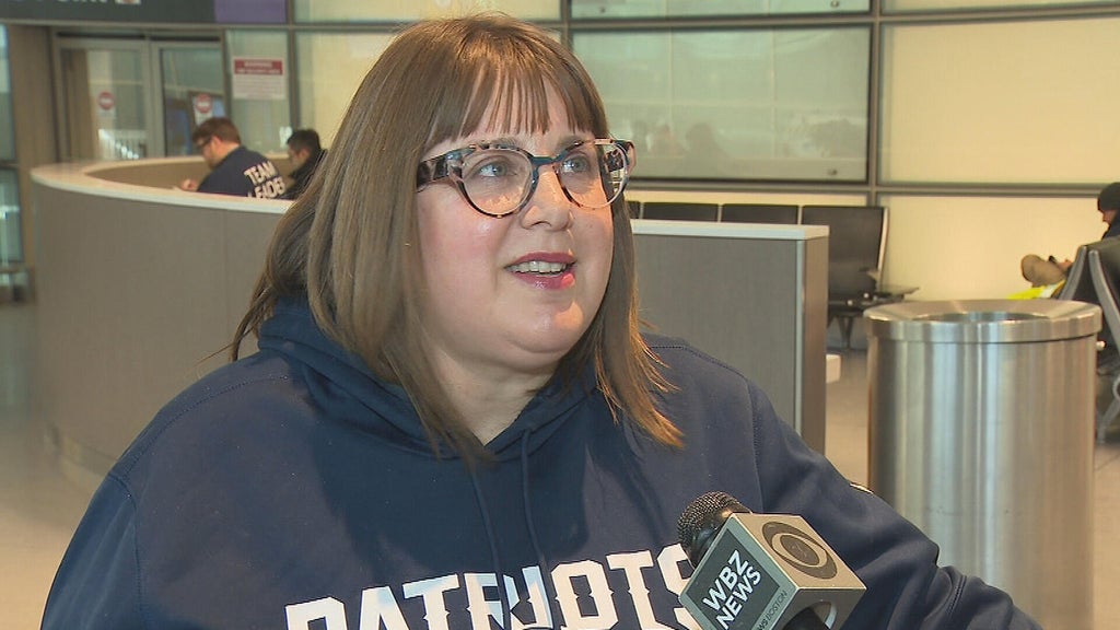 Patriots fans boarding flights to Denver for AFC Championship not ...