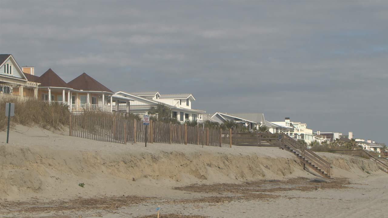 Isle of Palms awards contract for beach renourishment project