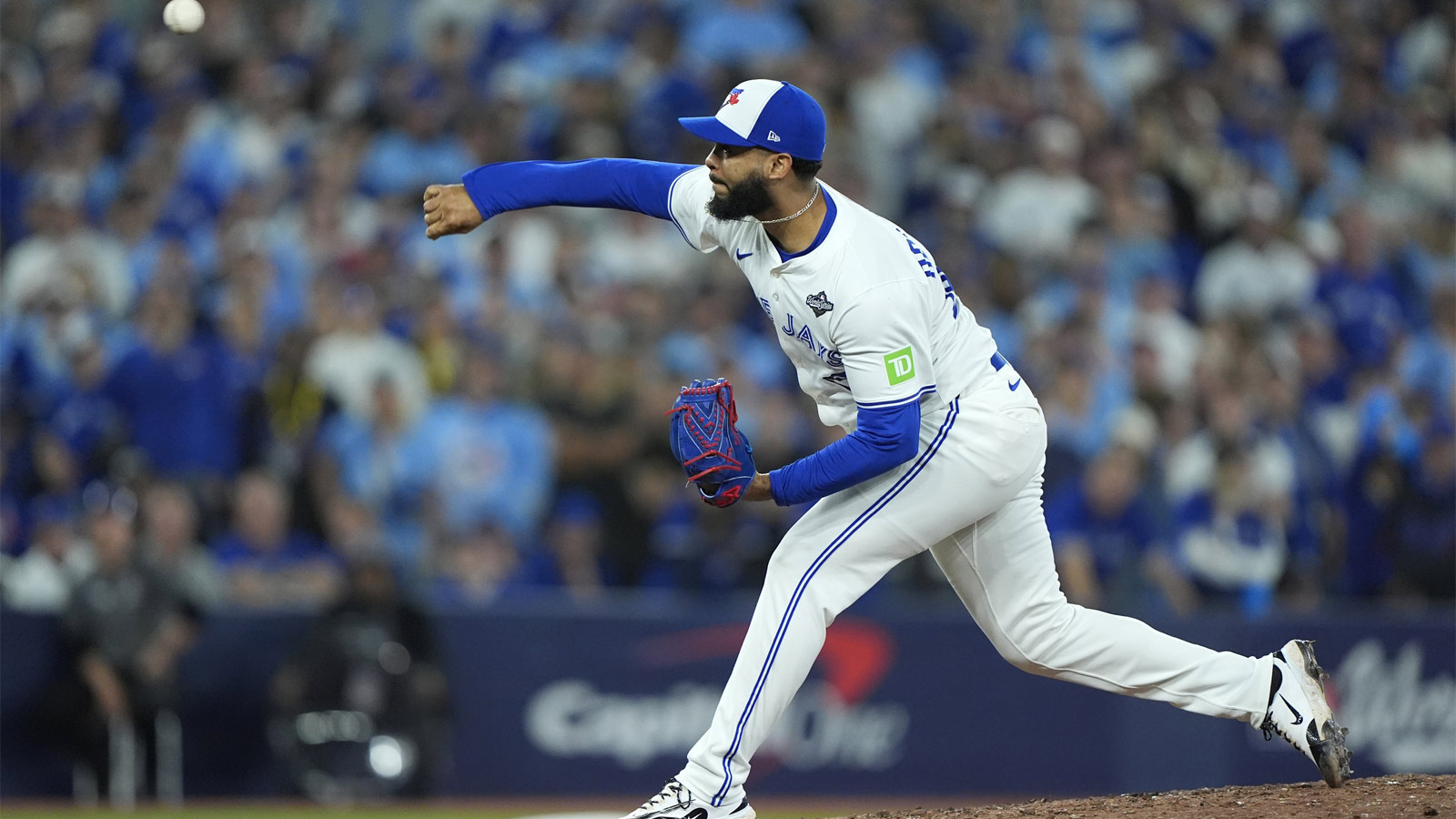 White Sox sign ex-Blue Jays, Orioles reliever to 2-year deal