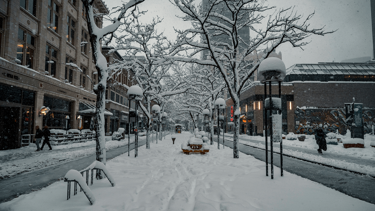 US Senate postpones Monday votes ahead of GOVT funding deadline