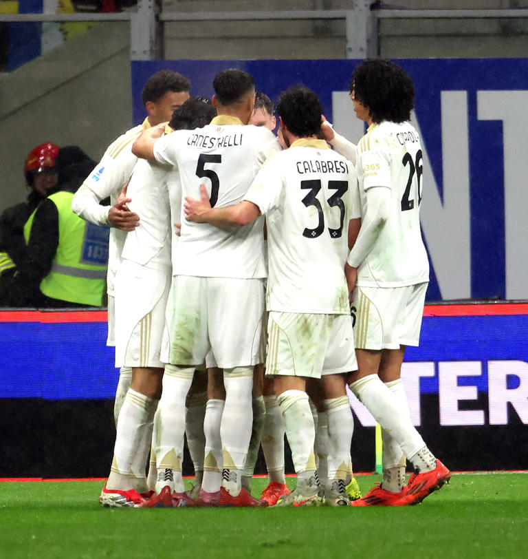 Pazza Inter, va sotto 2-0 con il Pisa a San Siro. Poi vince 6-2