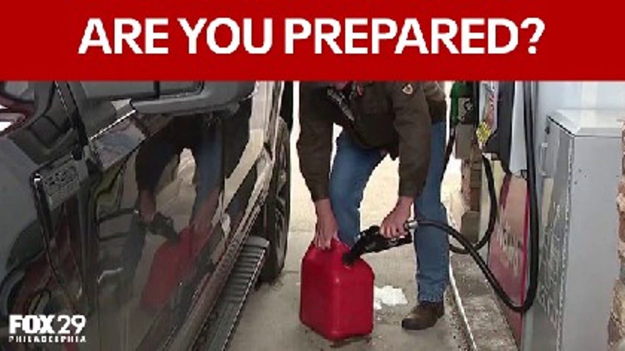 Shoppers crowd gas stations, grocery and liquor stores before winter ...