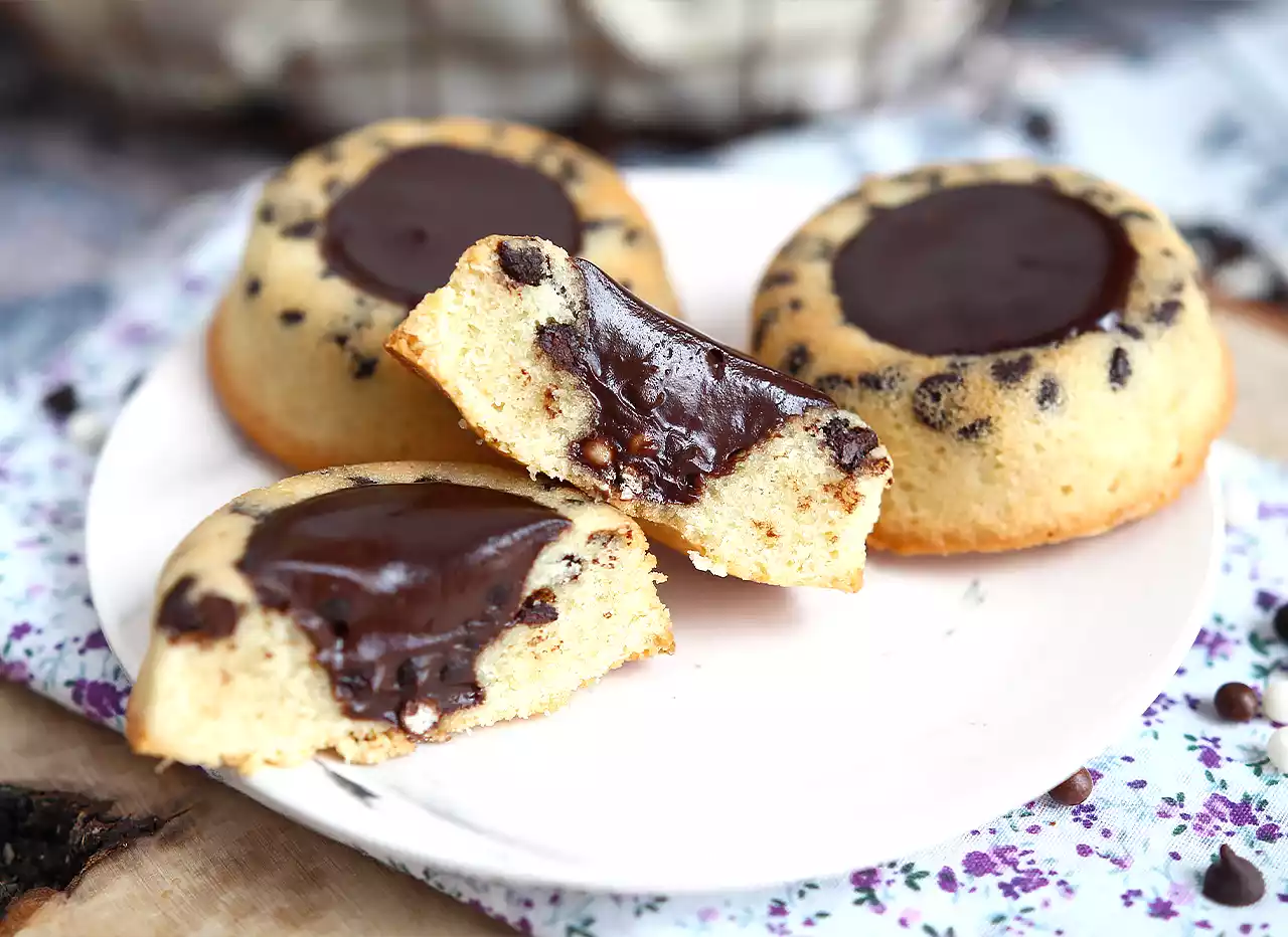 Chocolate tiger financiers with crunchy ganache