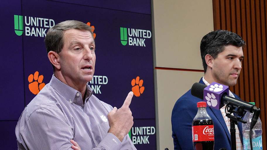 The day-by-day timeline involving Luke Ferrelli's Clemson departure ...