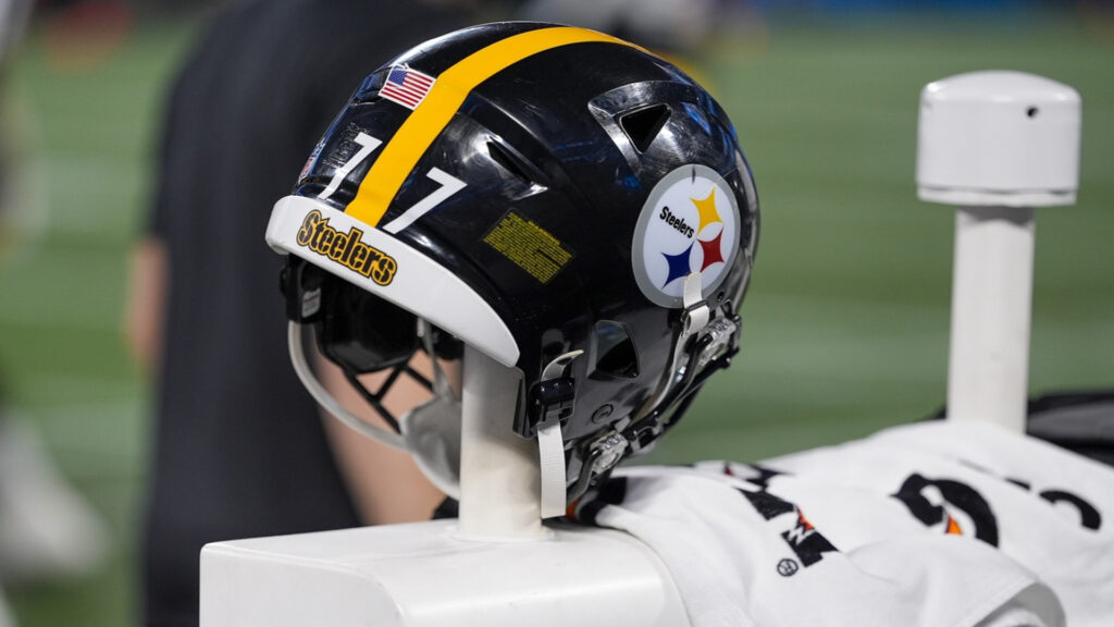 Steelers sign tight end to reserve/future contract