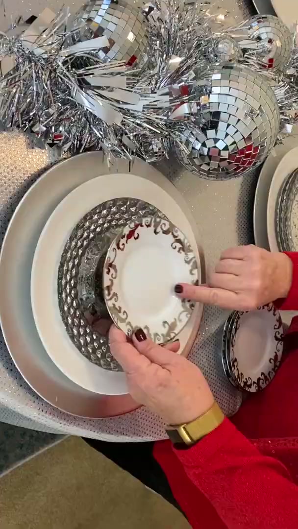 The ultimate disco ball tablescape 🪩