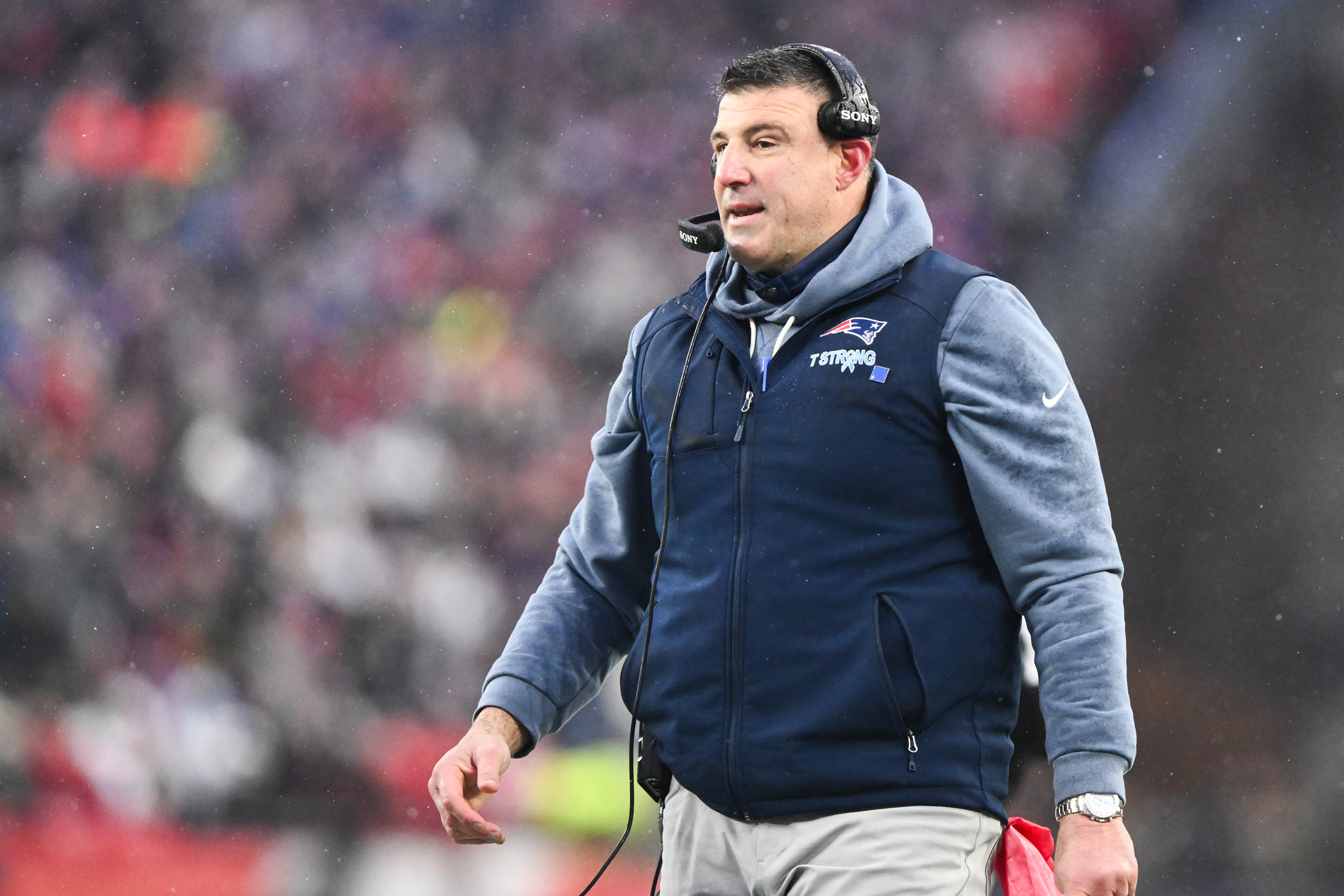 Mike Vrabel fielded awkward question about Patriots player he just released