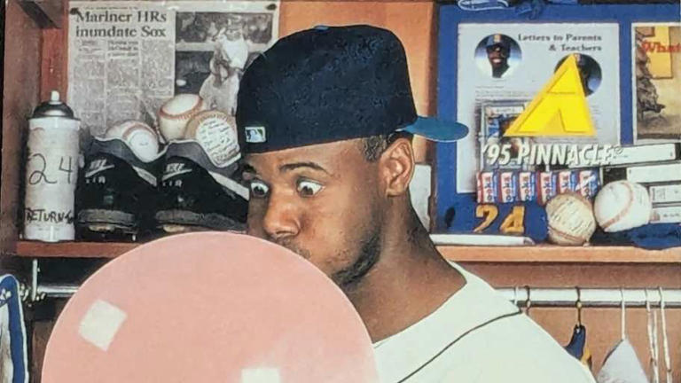 Is the 1989 Upper Deck Ken Griffey Jr. RC finally cooling off?