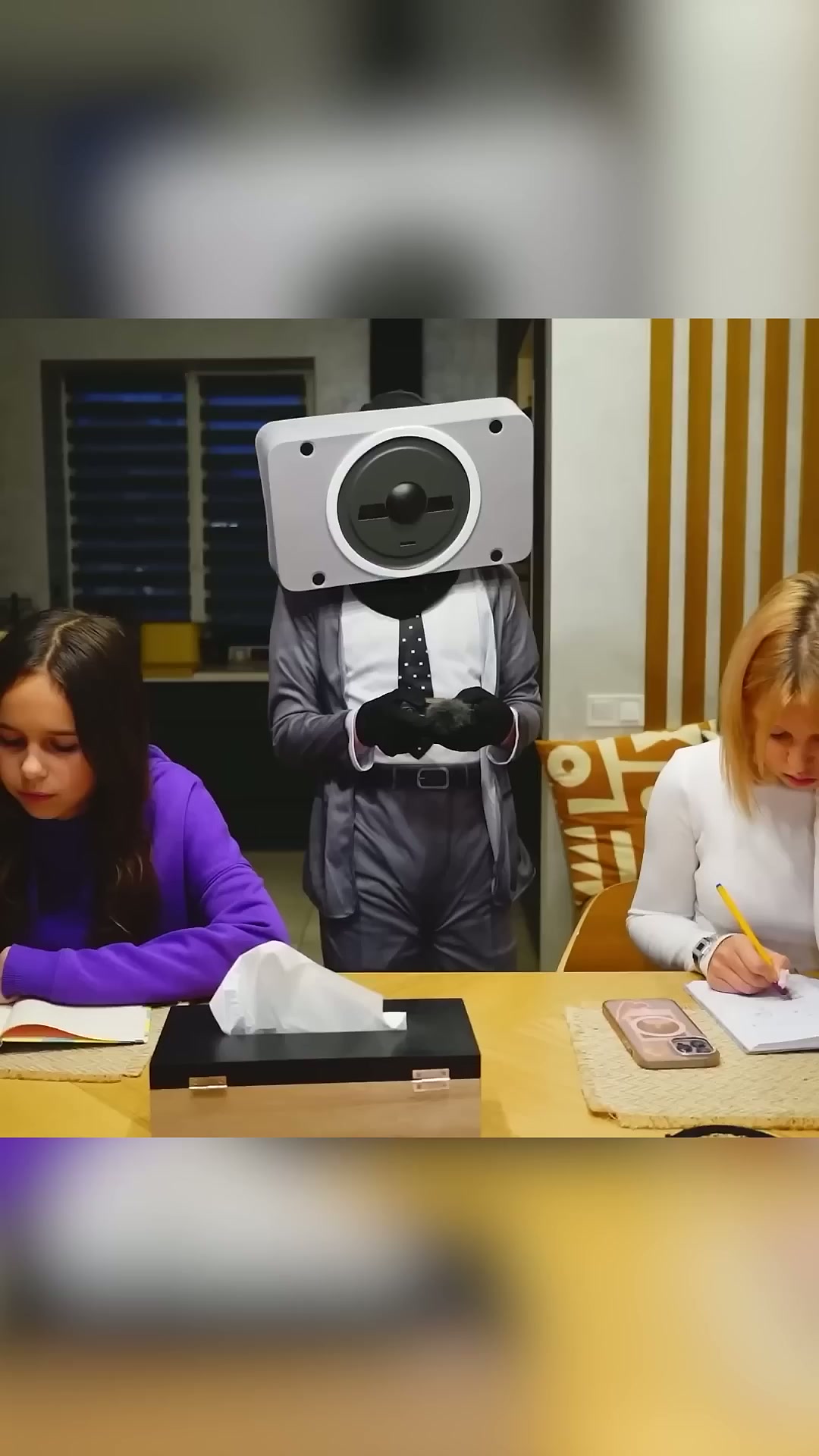 Caméraman chez Amelka 📸 #shorts #amelkafrance #cameraman