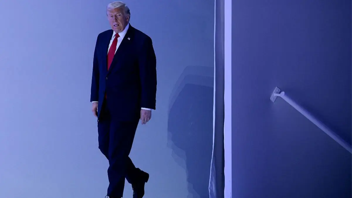 'Man those things': Trump's cankles dominate Davos as viewers can't ...