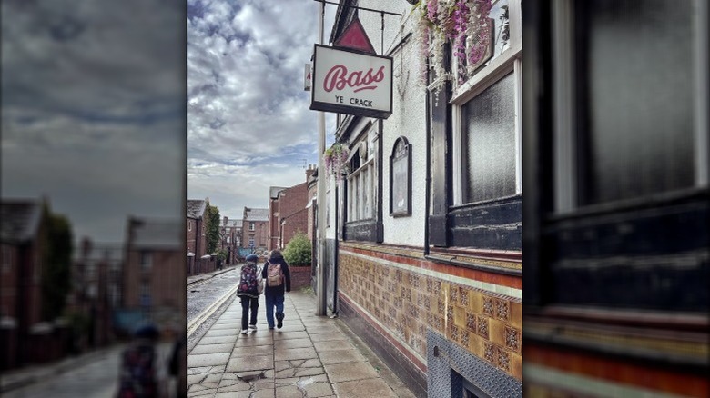 10 restaurants that were once frequented by the Beatles