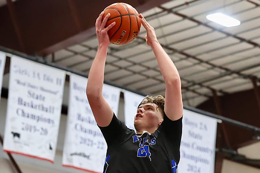 Boys’ basketball whip-around: Chiefs crush Cowboys, Poky knocks off Preston